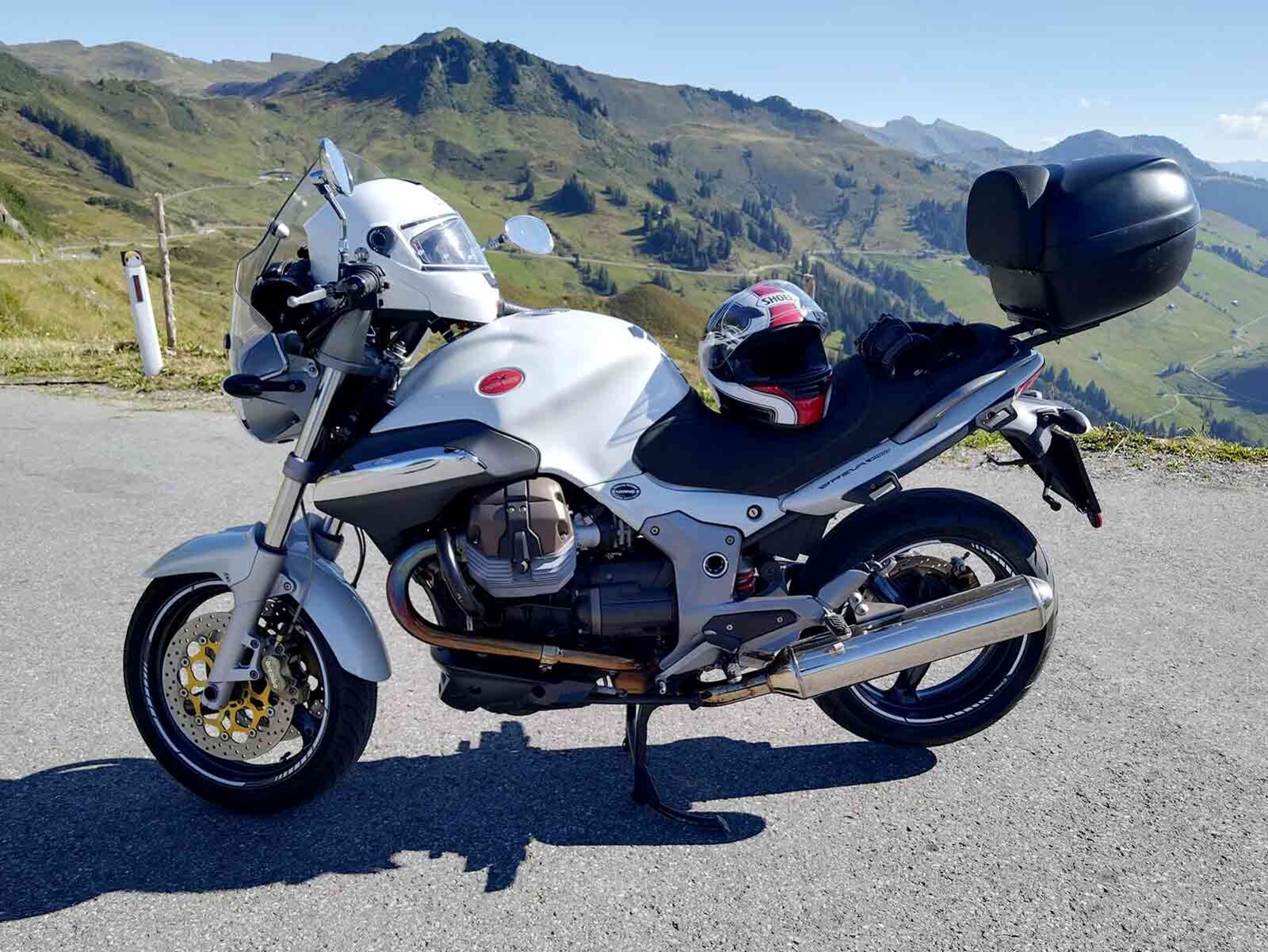 Moto Guzzi V1100 Breva | Guzzisti Montfort