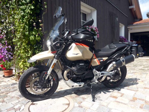 Moto Guzzi V85TT Travel | Guzzisti Montfort